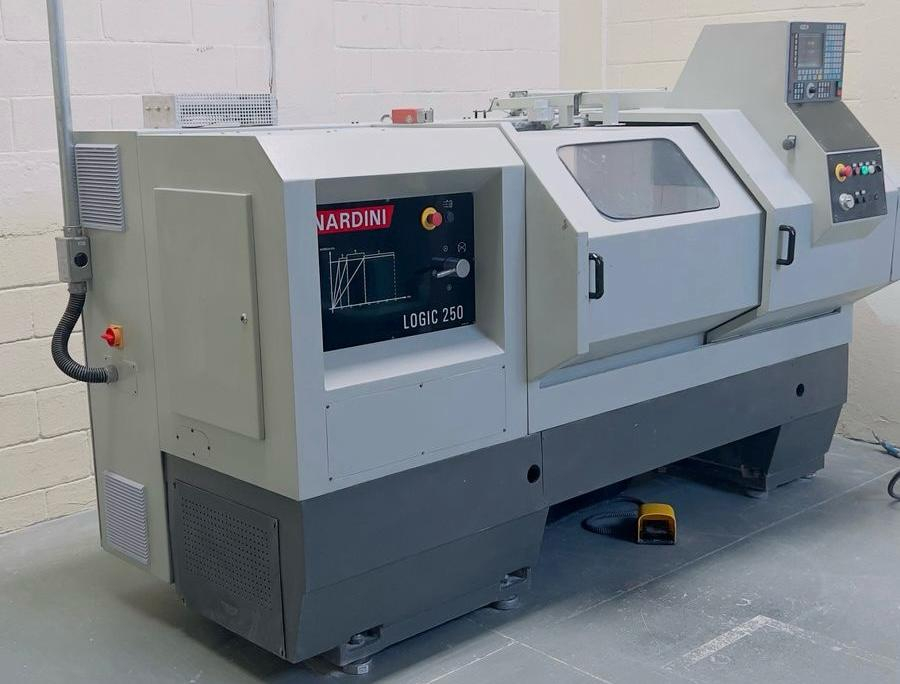 TORNO CNC - NARDINI - LOGIC 250 - 500 x 1000 MM | Operatrix